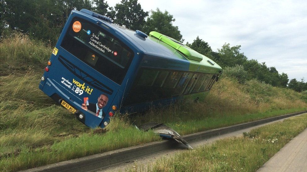 Cambridge guided bus driver dismissed after Trumpington derailment ...