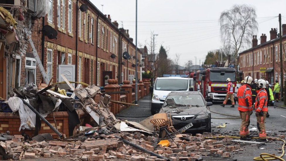Five hurt in house explosion in Blackley - BBC News