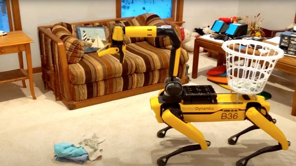 Spot: Boston Dynamics condemns robot paintball rampage plan - BBC News