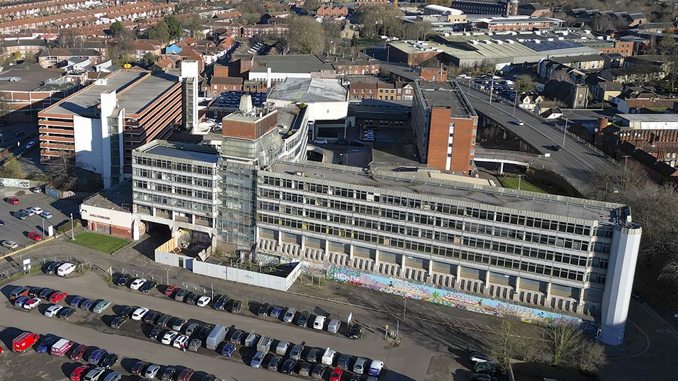 Norwich: Anglia Square redevelopment to take eight years - BBC News