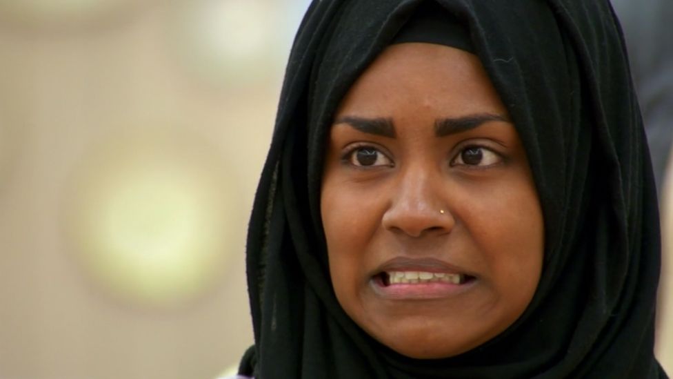 Great British Bake Off: Nadiya's most fantastic faces - BBC Newsround
