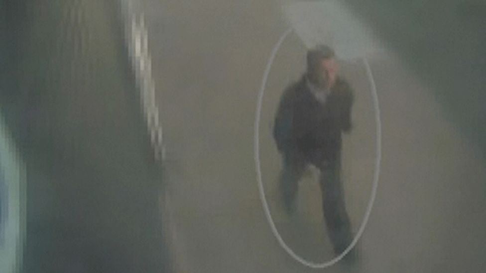 Son makes appeal over missing man John Murphy - BBC News