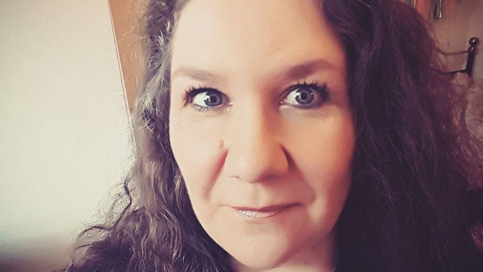 Corrie Mckeague: Woman's shock as Facebook post goes viral - BBC News