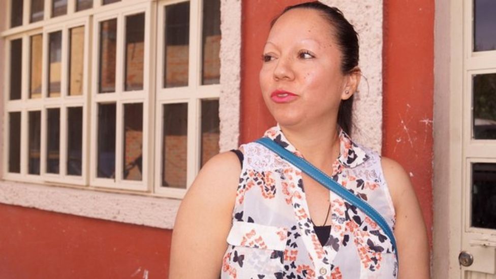 What happens to Mexicans returned from US? - BBC News