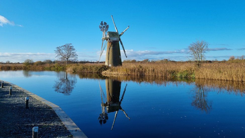 Irstead mill awarded £243K by Historic England for repairs - BBC News