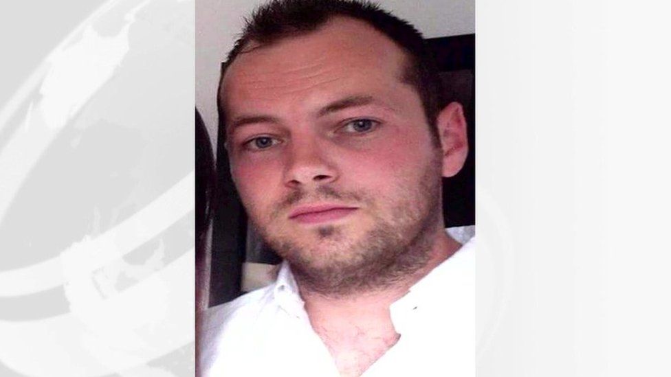 Paul McCready murder: Man released pending PPS report - BBC News