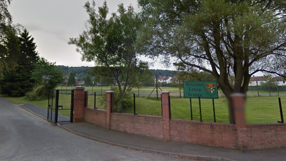 Covid-19: Sullivan Upper School Year 13 pupils told to self-isolate ...