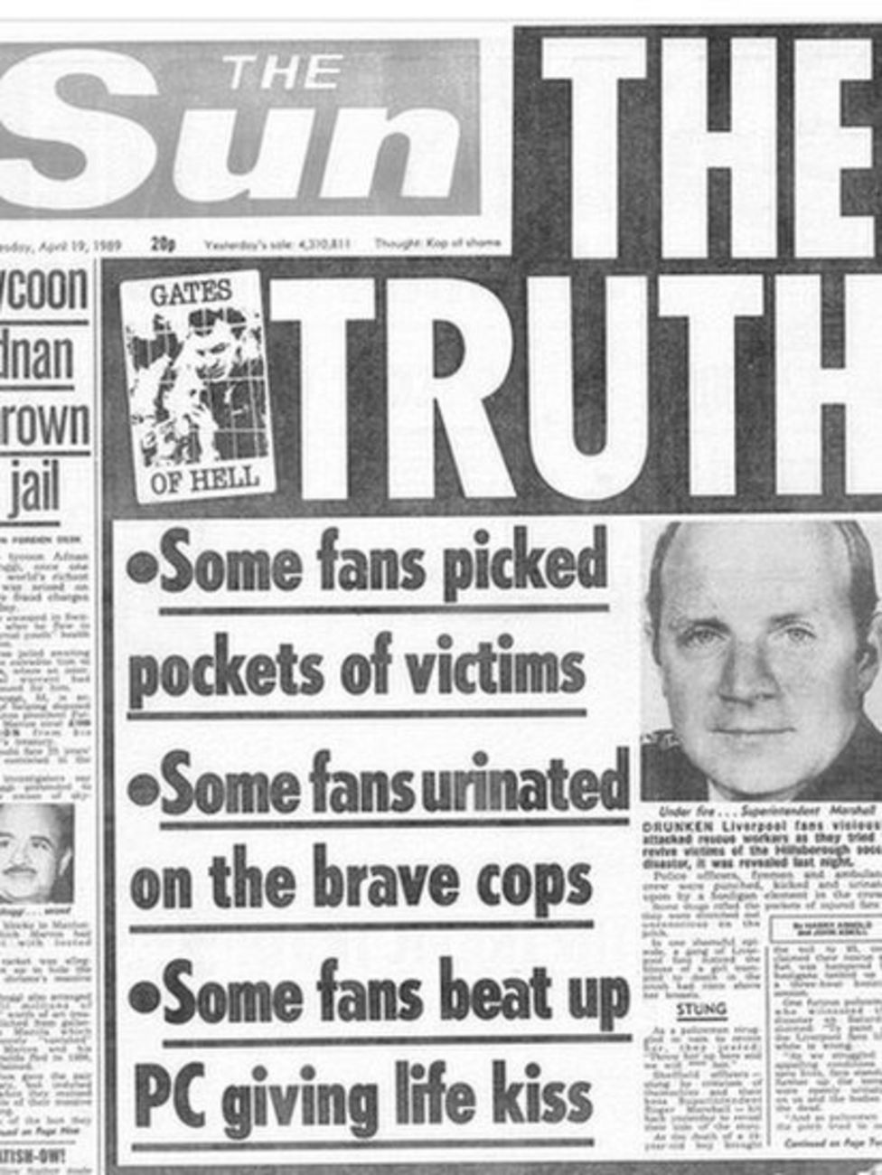 Hillsborough: Liverpool boycott of The Sun wins council backing - BBC News