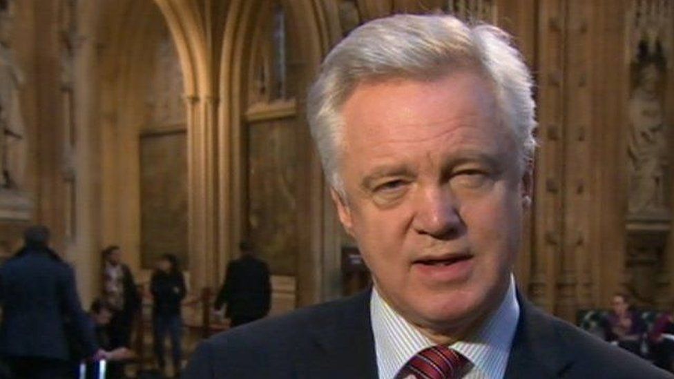 Brexit: UK and Irish governments work on keeping open border - BBC News