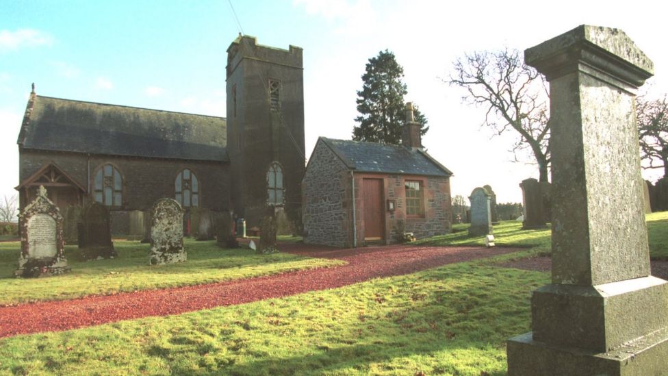 Bid to expand Lockerbie disaster visitor site - BBC News