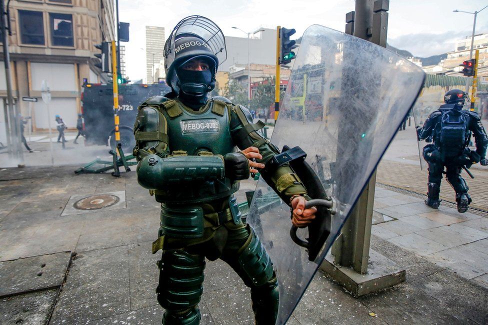 Week in pictures: 19 - 25 September 2020 - BBC News