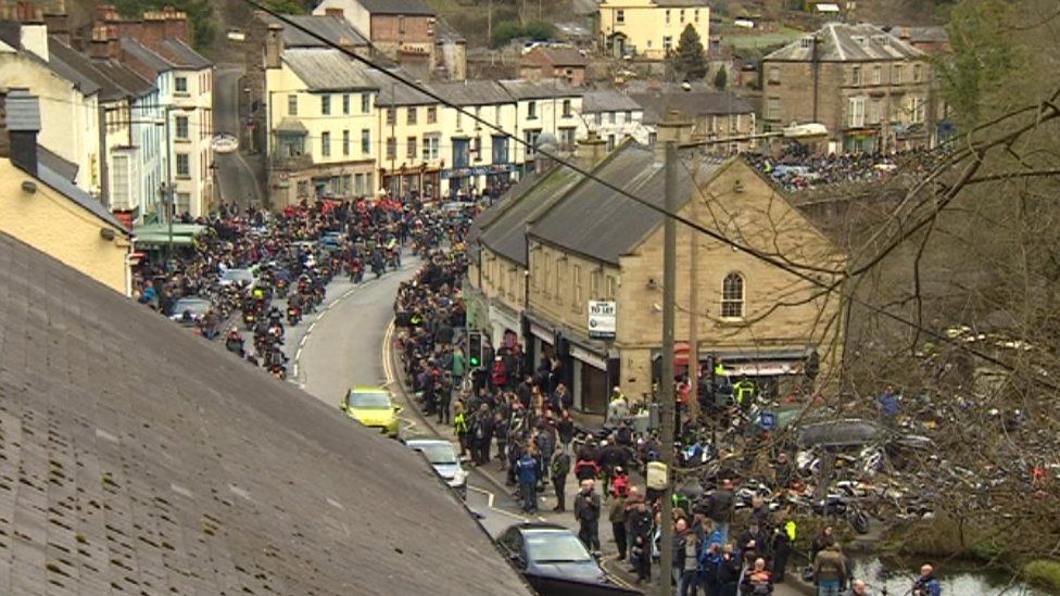 Matlock parking charges for bikers approved despite protest - BBC News
