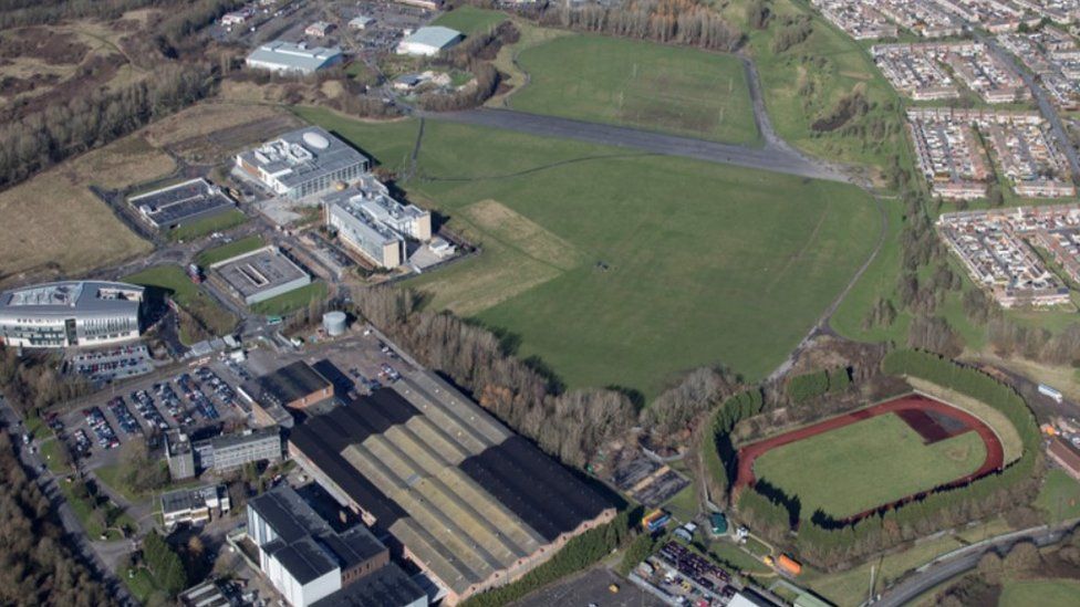 Bristol City Council to spend £20m on housing at an old airport - BBC News