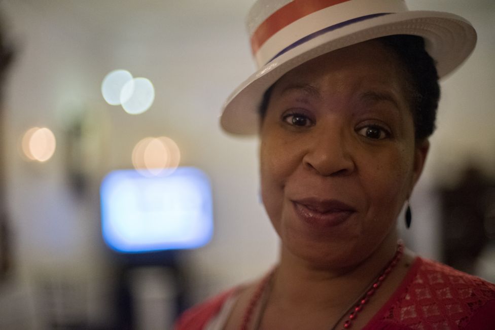 In Pictures: Watching Hillary Clinton make history - BBC News