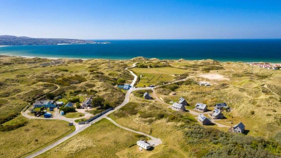Sandy Acres: Cornish seaside estate including beach for sale - BBC News