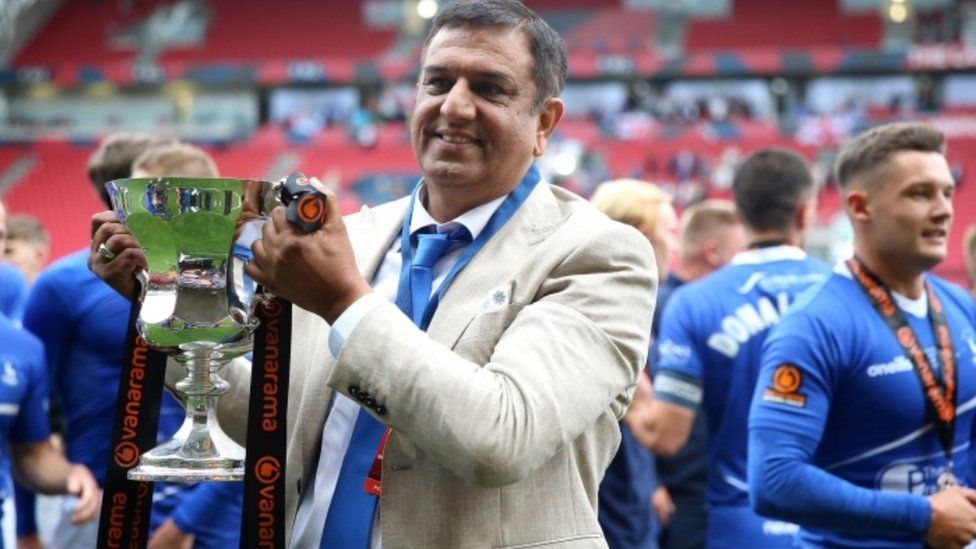 Hartlepool United's Raj Singh gives £250k to aid Ukraine - BBC News