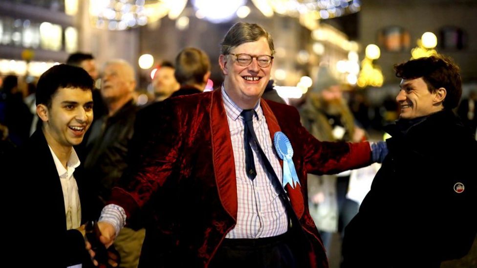 General election 2019: The night and morning after in pictures - BBC News