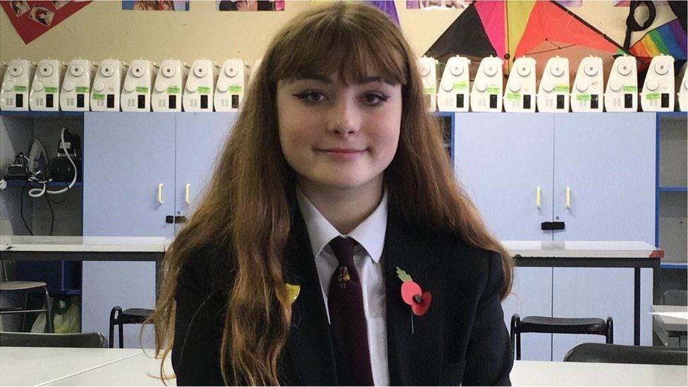 Covid: Exam cancellation prompts fears over teachers' workload - BBC News