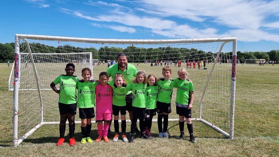 Children 'cheated' over Wednesbury sports centre closure - BBC News