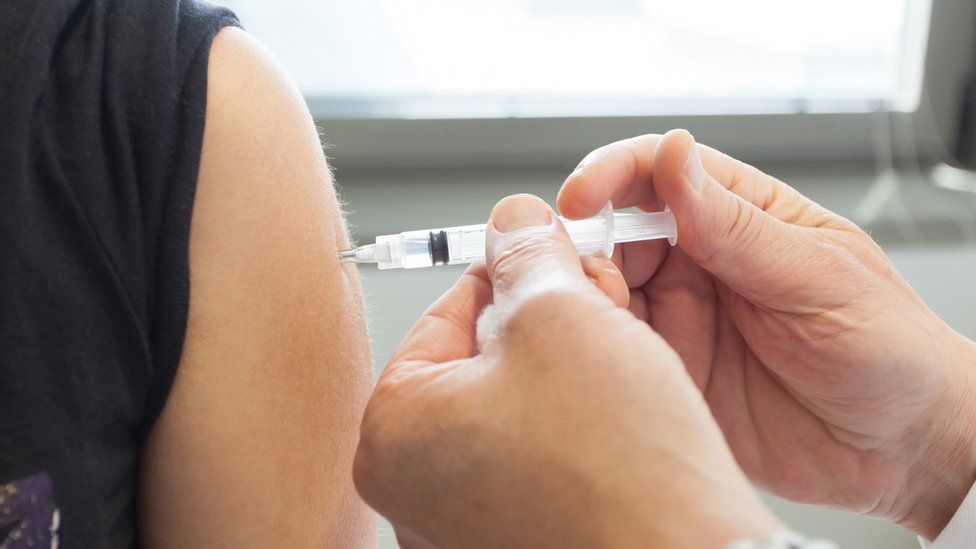 Student's death spurs on meningitis campaigner - BBC News