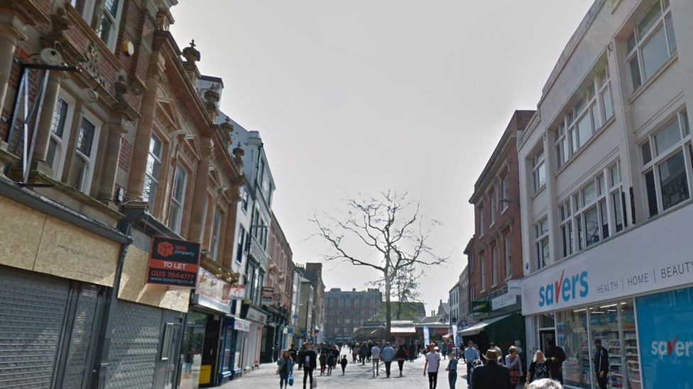 Leicester: Boy, 14, charged after 15-year-old stabbed - BBC News