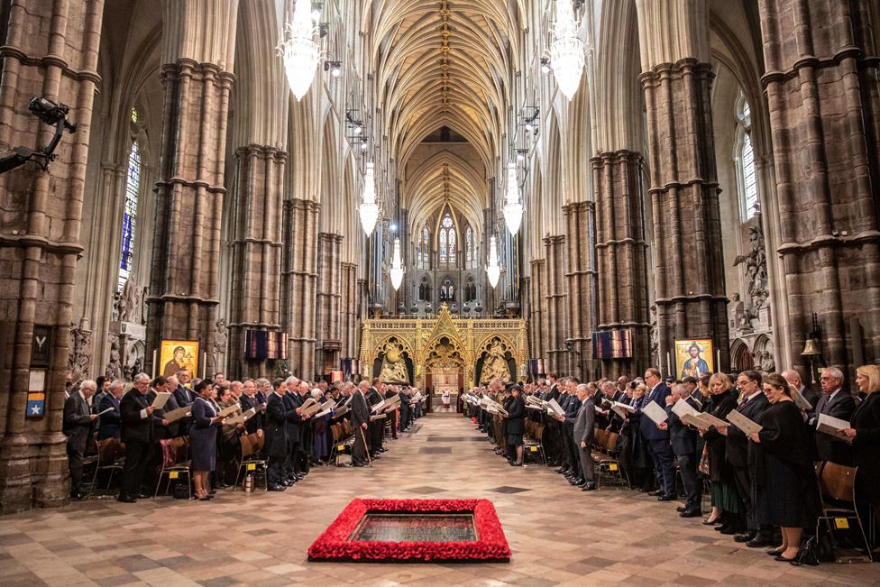 In pictures: Queen joins royals for Prince Philip's memorial service ...