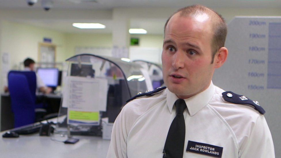 Can young adult offenders be diverted into work? - BBC News