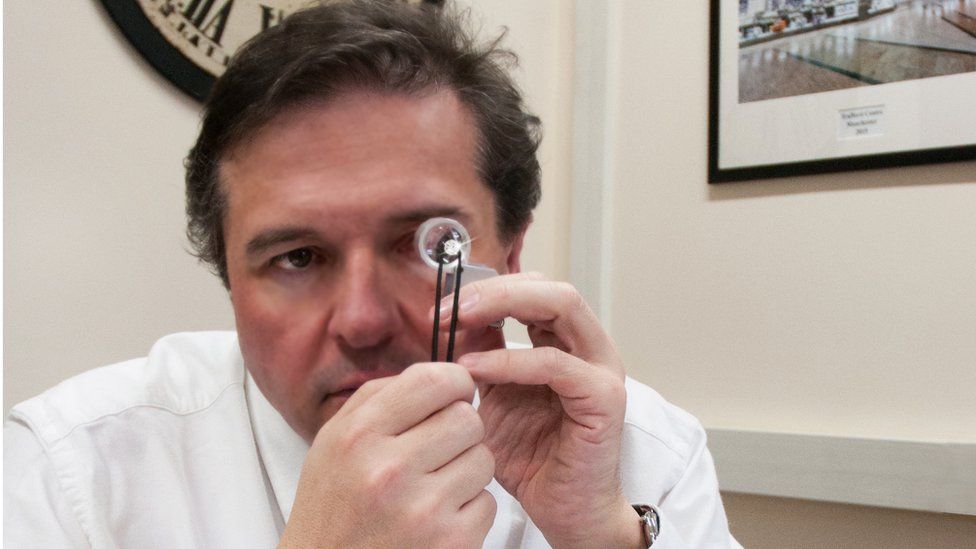 'Help us or you'll kill the High Street' - BBC News