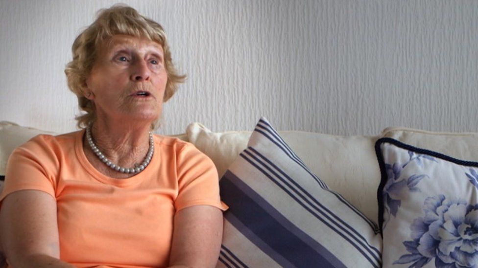 Little Girl Blue murder: Renewed appeal for 1975 case - BBC News