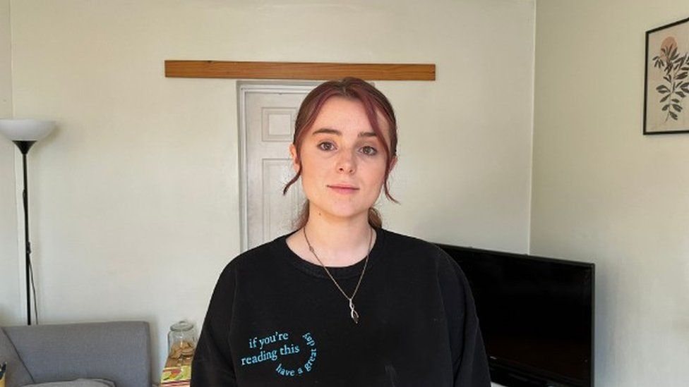 Energy costs: 'We'll get by but it'll still be a struggle' - BBC News