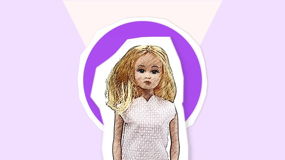 Freedom Trash Can: Dolls - BBC News