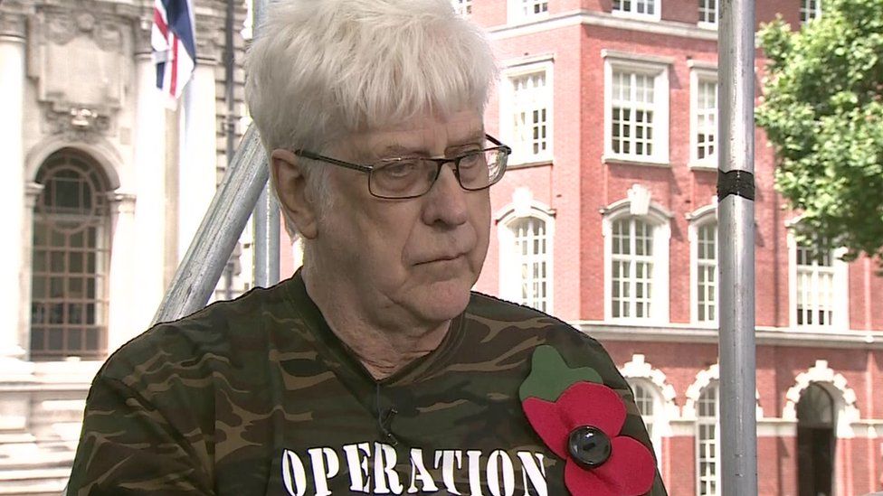 Chilcot report: Families and MPs react to inquiry findings - BBC News