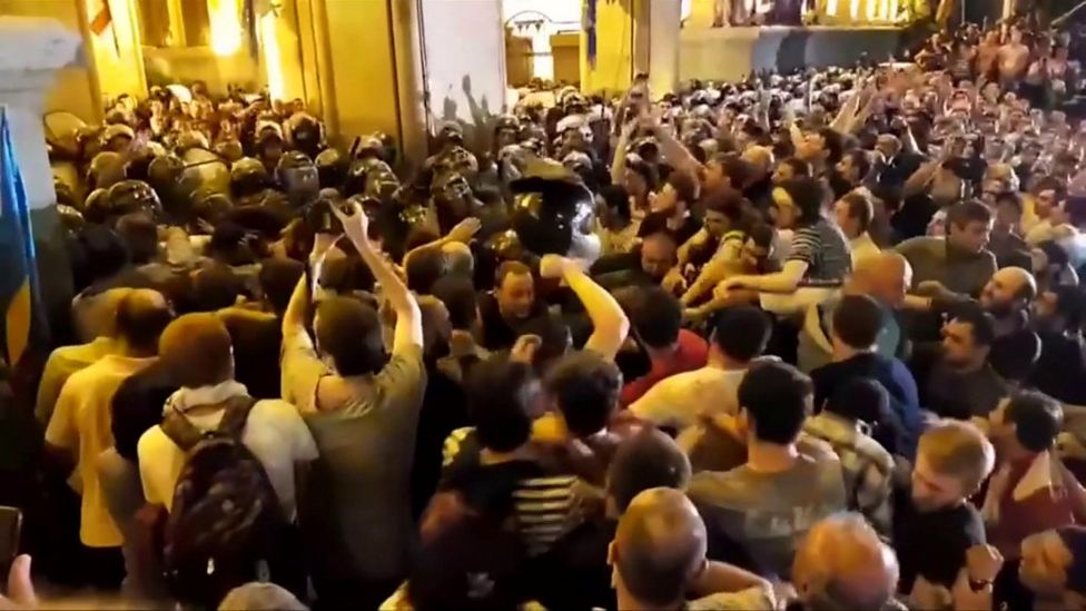 Georgia protests: Thousands storm parliament over Russian MP's speech ...
