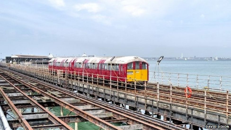 Island Line 'to be included in next rail franchise' - BBC News