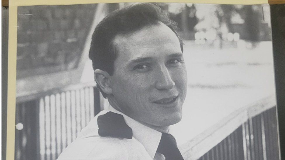 Queen Elizabeth II: Man who tackled shooter on duty during funeral ...