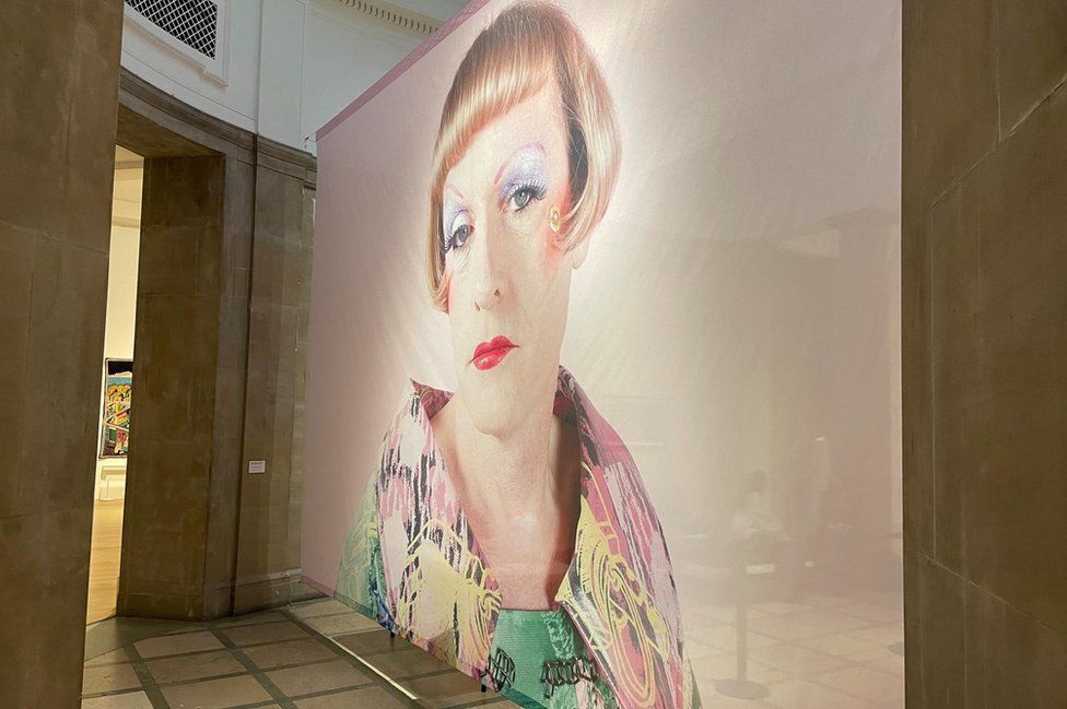 Grayson Perry opens biggest show of career in Edinburgh - BBC News