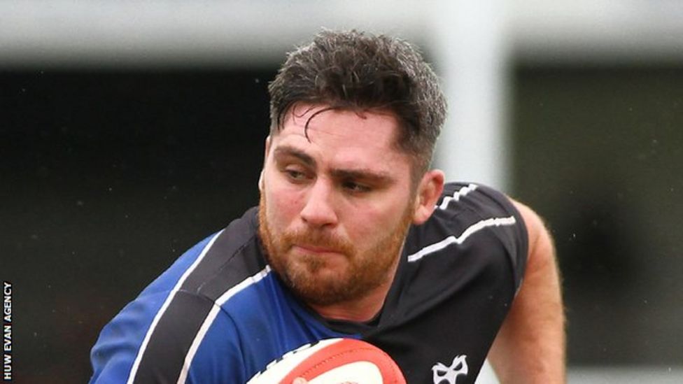 Rob McCusker: Ex-Scarlets captain to stay at Ospreys until 2019 - BBC Sport