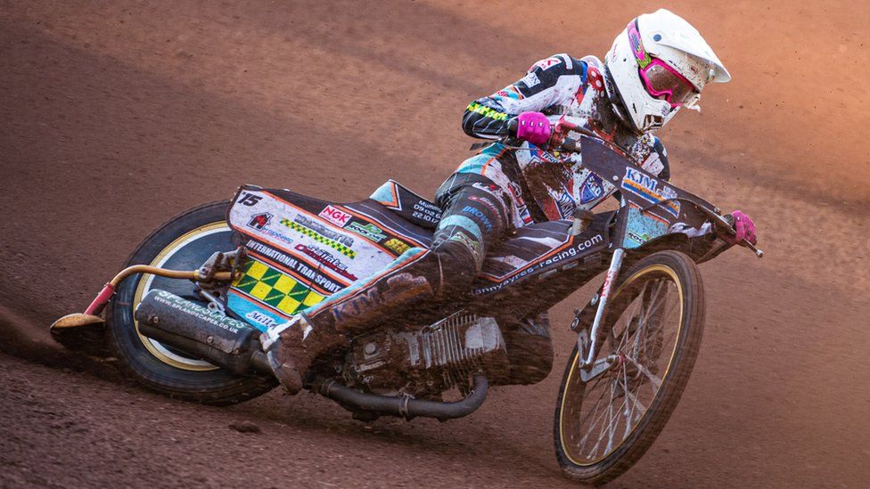 Danny Ayres: Final lap for 'brilliant' speedway rider - BBC News