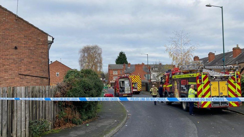 Man injured in Bulwell after basement gas explosion - BBC News