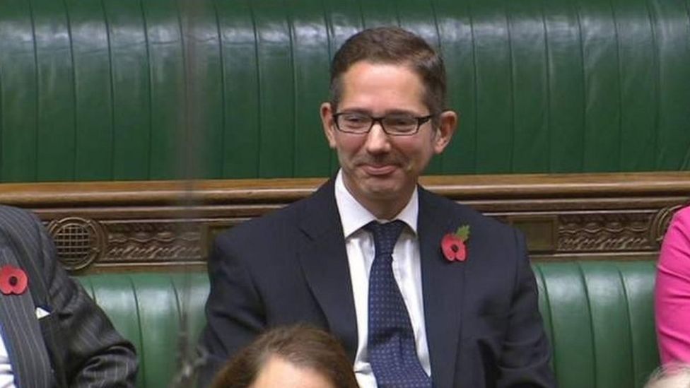 Conservative MP Giles Watling faces Tory membership vote - BBC News