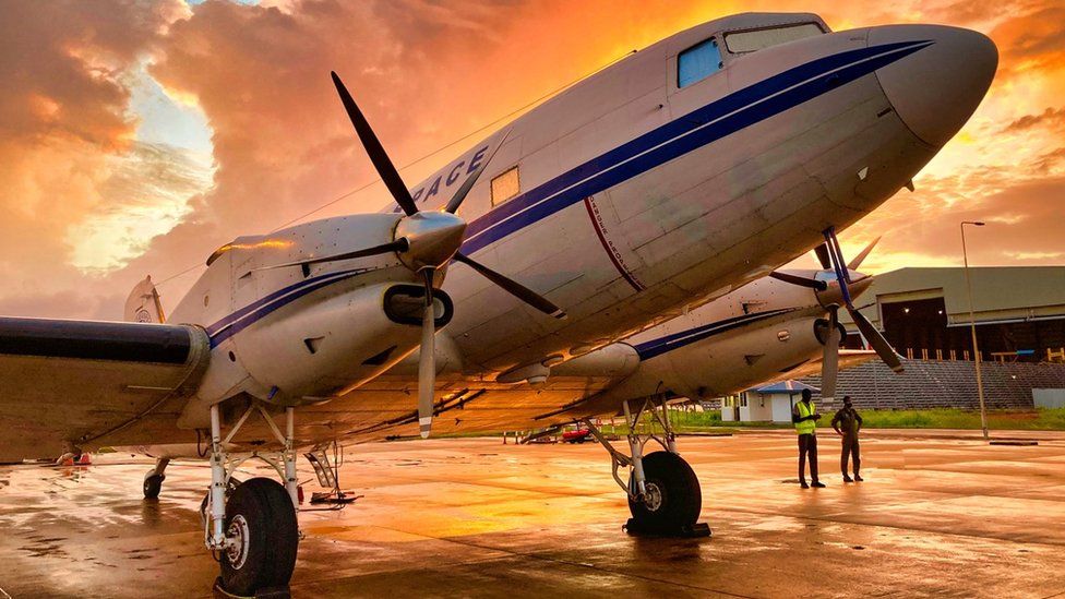 Plane surveying Cornwall for minerals - BBC News