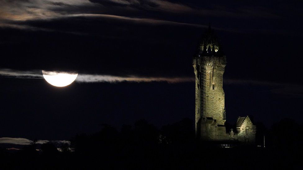 Blue Moon 2023: Pics of the super Blue Moon from around the world - BBC ...