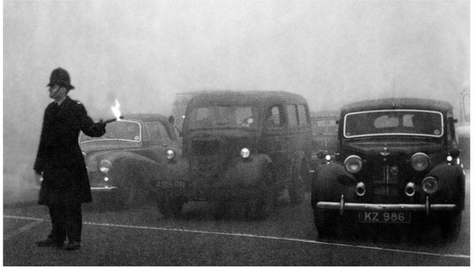 The Great Smog of 1952 - BBC Weather