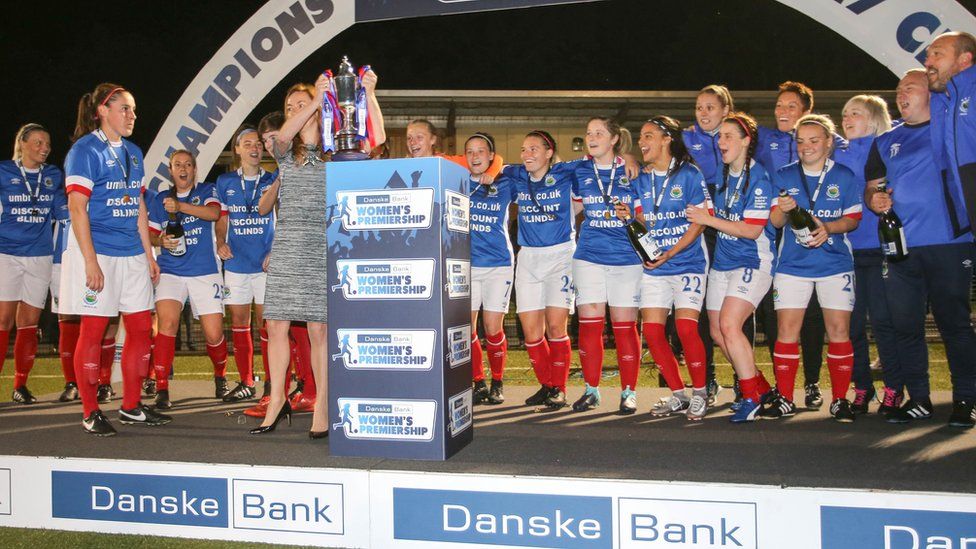 Linfield Ladies clinch league title - BBC Sport