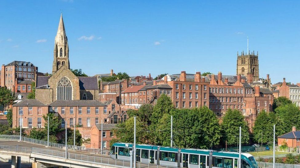 'Bankrupt' Nottingham City Council's road to financial failure - BBC News