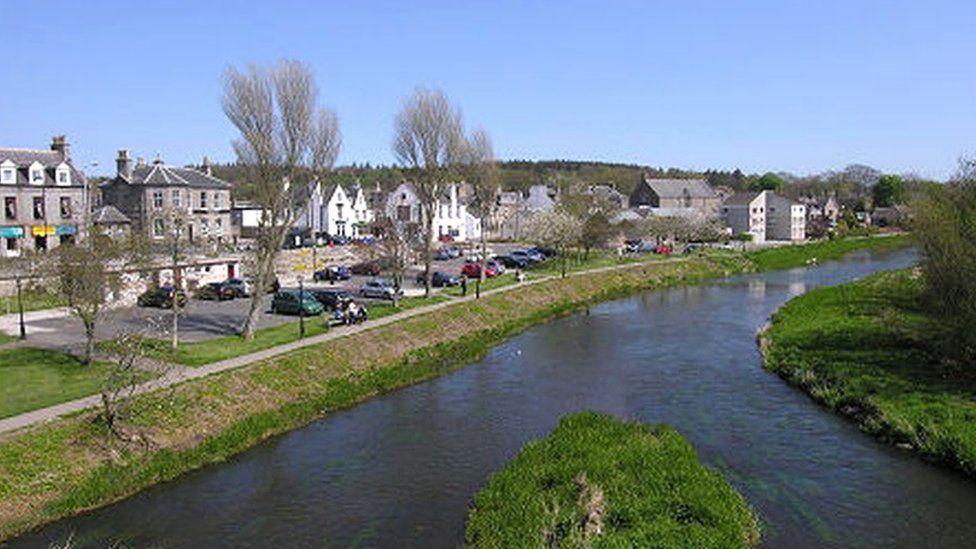 Backing for Ellon to Dyce rail link to re-open from SAPT - BBC News