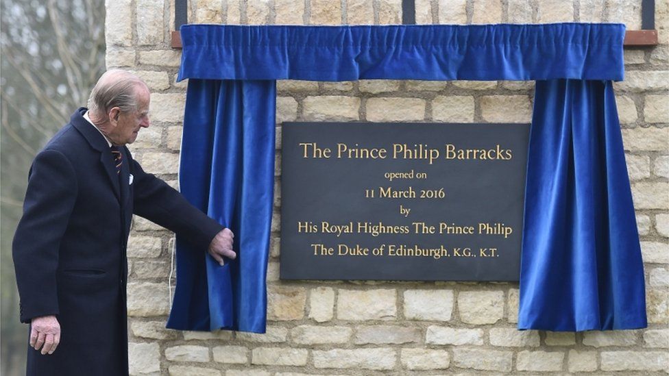 Prince Philip opens Wiltshire military barracks - BBC News