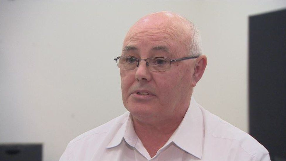 Drama project's helping hand for veterans' recovery - BBC News