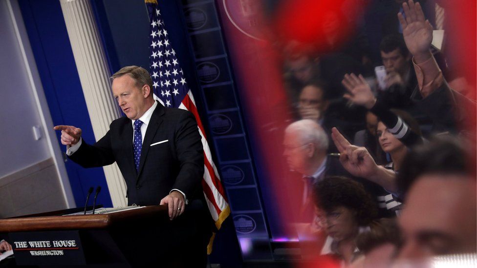 Week in pictures: 18-24 February 2017 - BBC News