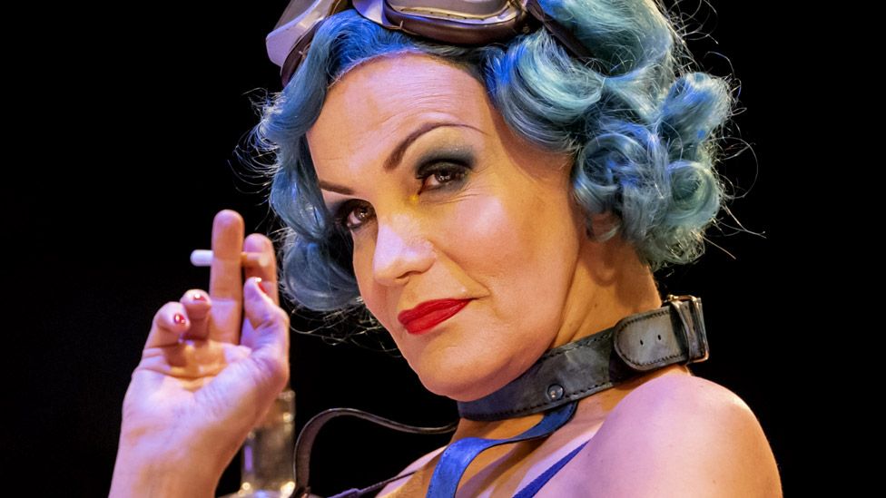 Hunter Schafer: Euphoria star says she no longer wants to play trans ...